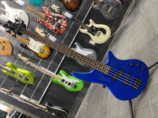 Gear Hunter | Jackson Guitars - SPECTRA JS2 METALLIC BLUE